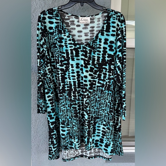 Linea by Louis Dell'Olio | Tops | Linea By Louis Dellolio Vneck ...